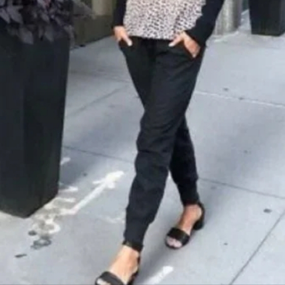 CAbi | Pants & Jumpsuits | Cabi Black Jogger Pants | Poshmark